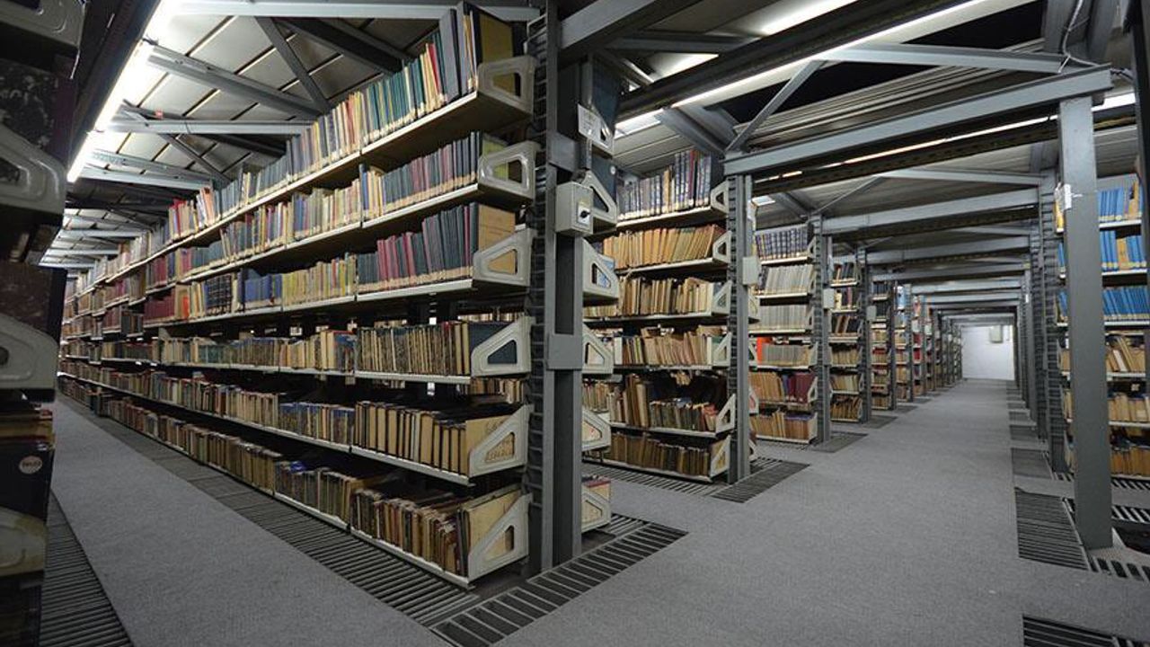 Katip Çelebi, Üstad İsmail Saib'in Yanında Tilmiz Kalır - Dünya Bizim ...