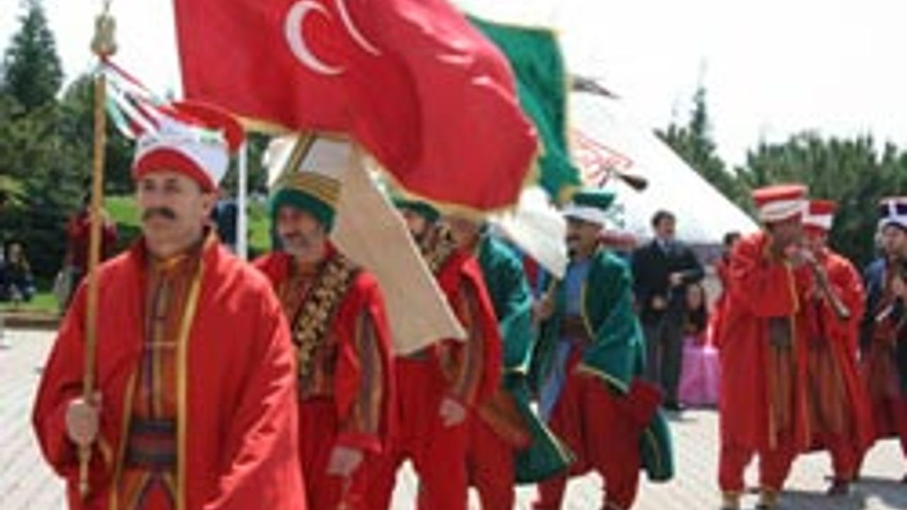 Osmanlı'yı Taş Plaktan Dinle - Dünya Bizim Kültür Portalı